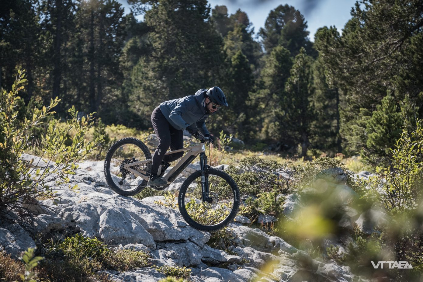 Présentation du Lapierre Overvolt AM 2025 | VTTAE.fr