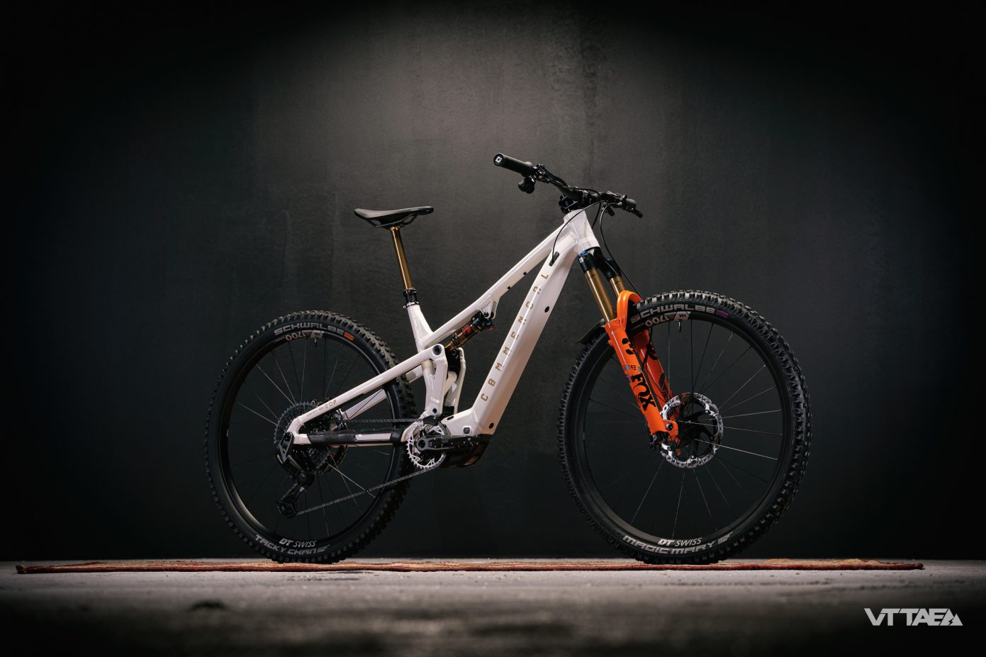 Nouveautés - Présentation du Commençal Tempo Power | VTTAE.fr