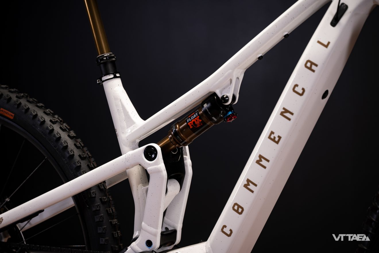 Nouveautés - Présentation du Commençal Tempo Power | VTTAE.fr